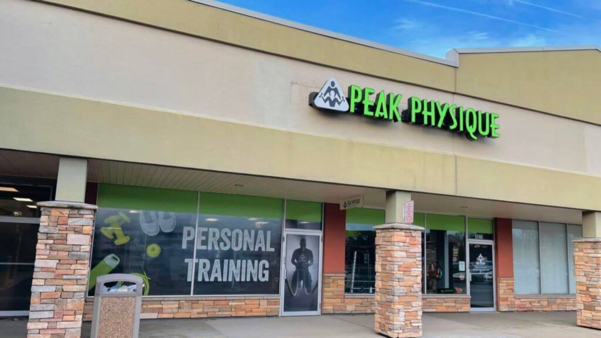 Gym With Personal Trainer: 6 Tips To Hiring A Personal Trainer ...