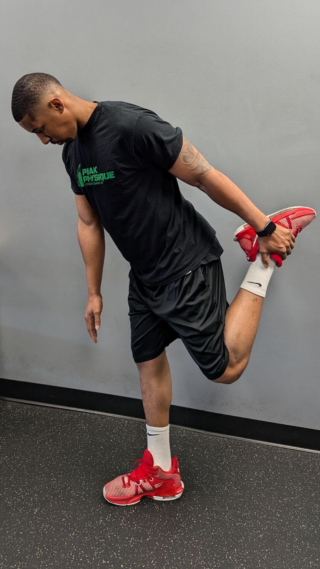 8 Stretching Exercises For Runners - Personal Trainer and Fitness ...