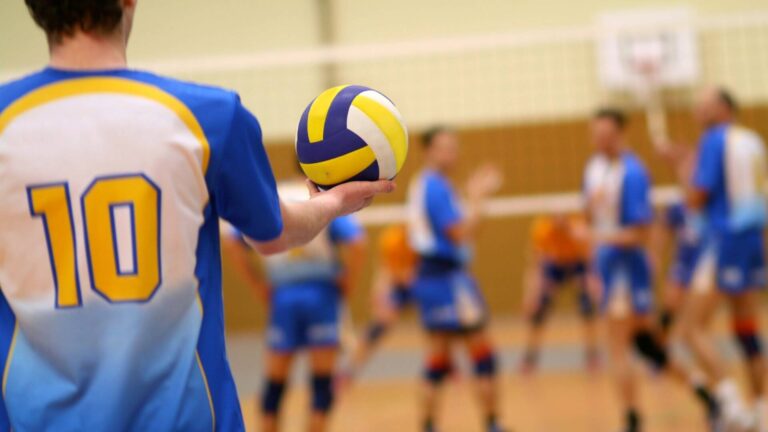 10 Volleyball Tryout Tips To Help You Make The Team